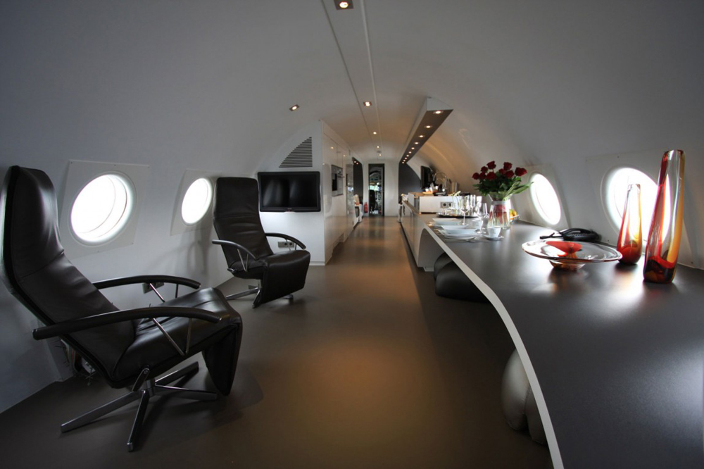 Dutch Hotelier Transforms Russian Aircraft Is Luxurious Hotel Suite