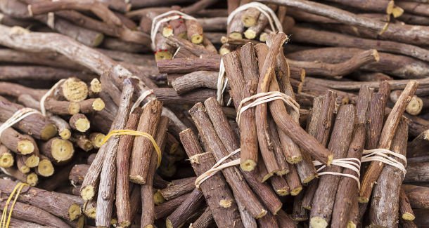 These 7 Home Remedies Will Solve Your Tooth Decaying and Cavities