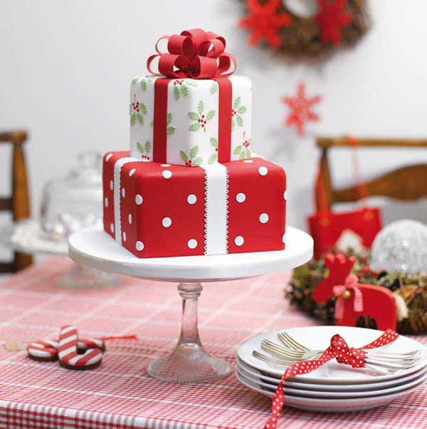 15+ Creative Christmas Cake Decoration Ideas