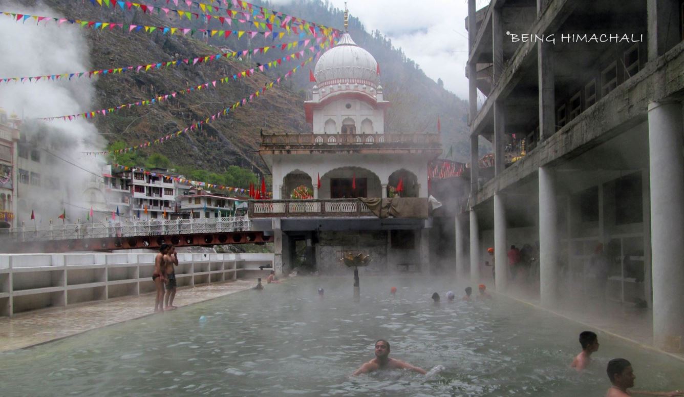 Get to know about the Hot Water Springs of Manikaran